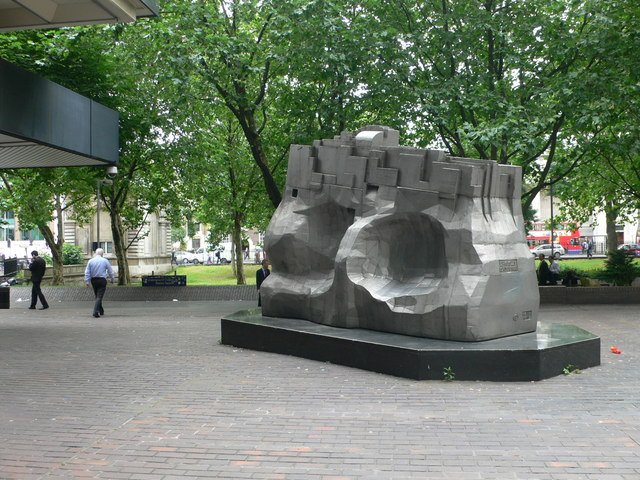 Eduardo Paolozzi: Underground Artist – The Beauty of Transport